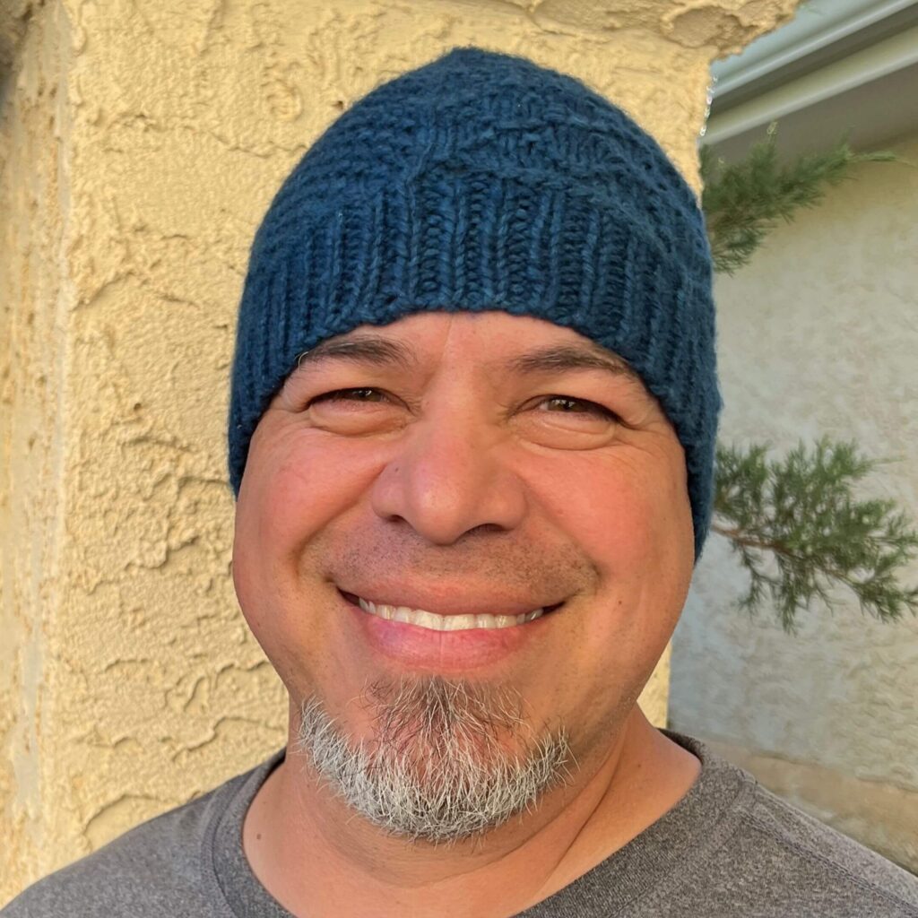 Line Art Beanie Pattern Lite | OzzyLosi Knit Designs